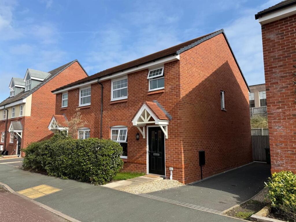 3 bedroom semi-detached house for sale in Muskett Drive, Winnington ...