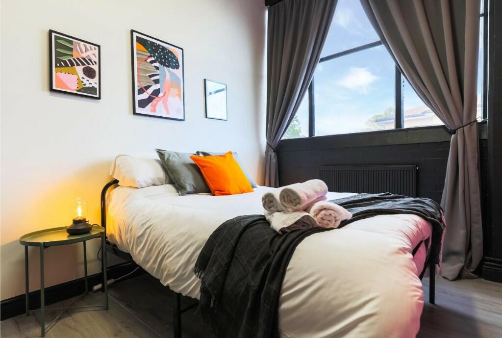 4 bedroom serviced apartment for rent in Felstead Street, London, E9