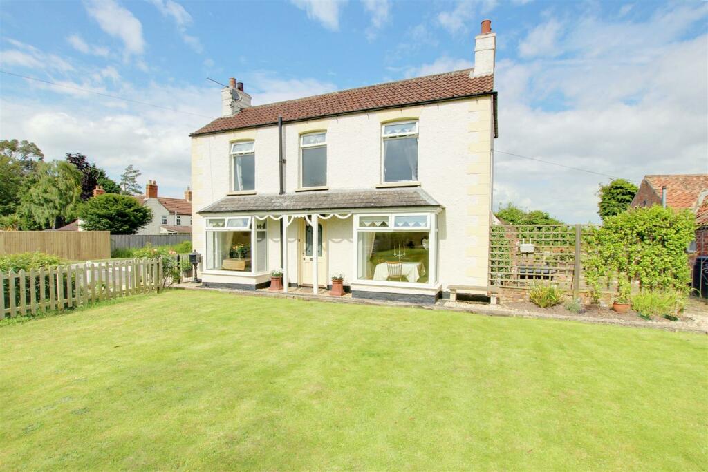 4 bedroom detached house for sale in Manby Middlegate, Grimoldby, Louth ...