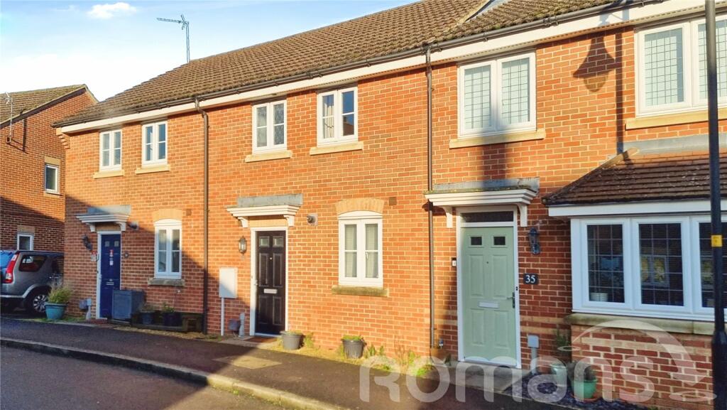 3 Bedroom Terraced House For Sale In Vistula Crescent Swindon