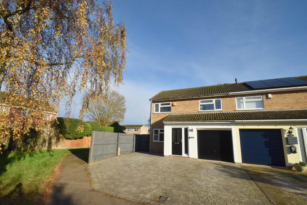 3 bedroom semi-detached house for sale in Greenfields, Earith, PE28