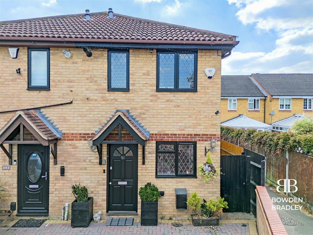 2 Bedroom Semi Detached House For Sale In Hazelwood Park Close