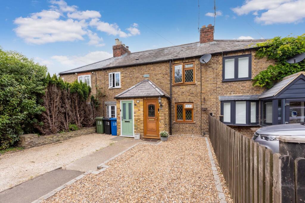 2 bedroom cottage for sale in Fifield Road, Bray, Maidenhead, SL6