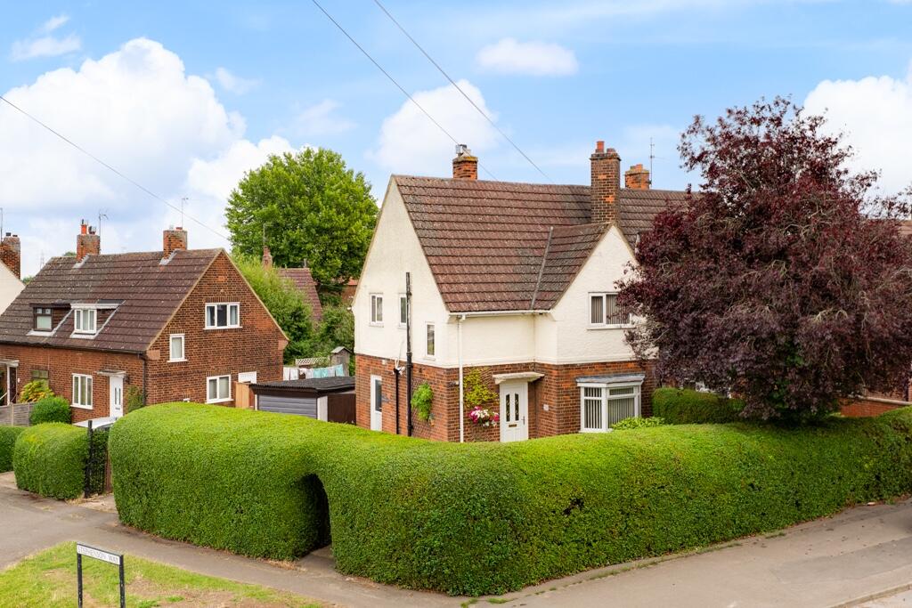 3 bedroom semi-detached house for sale in NN17 Rockingham Road, Corby, NN17