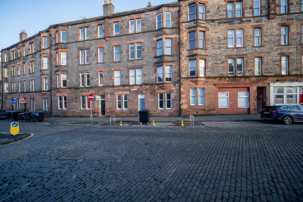 4 bedroom flat for sale in Eyre Place, Edinburgh, EH3