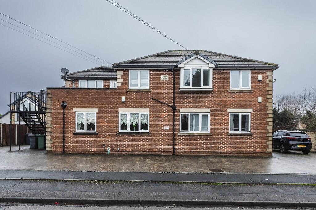 4 bedroom block of apartments for sale in Sharp Lane, Wakefield, WF3