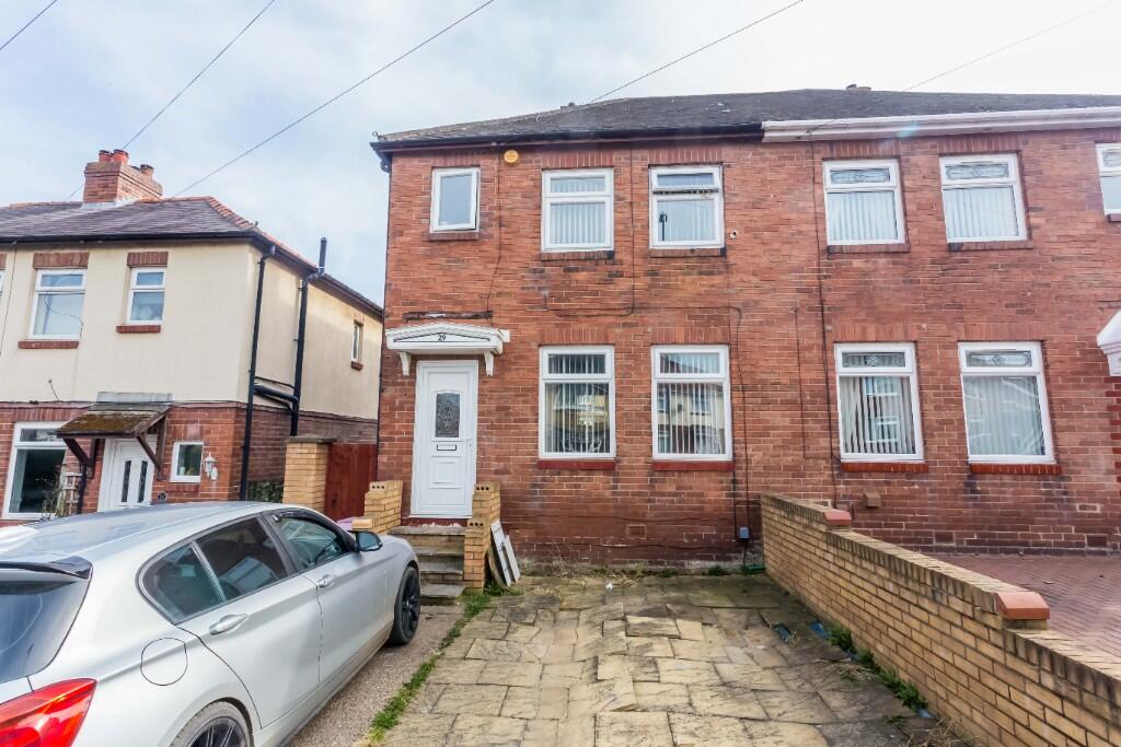 3 bedroom semi-detached house for sale in Heddon View, Blaydon, NE21