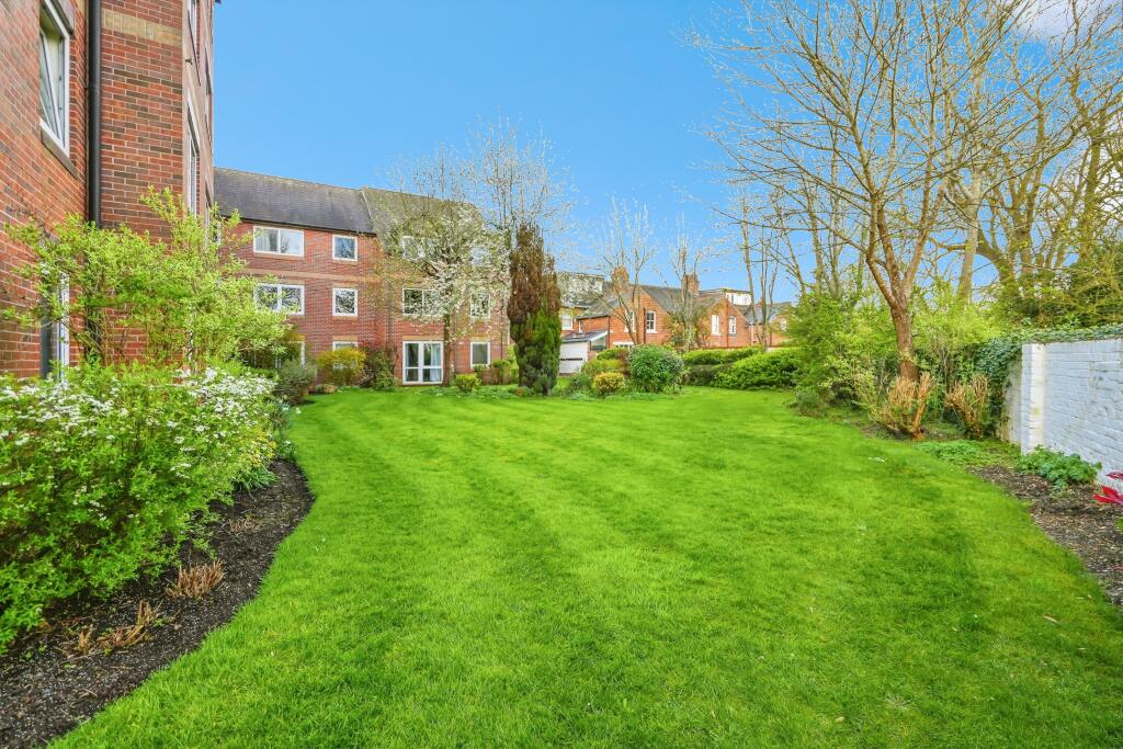 1 bedroom apartment for sale in Tumbling Bay Court, Oxford, OX2
