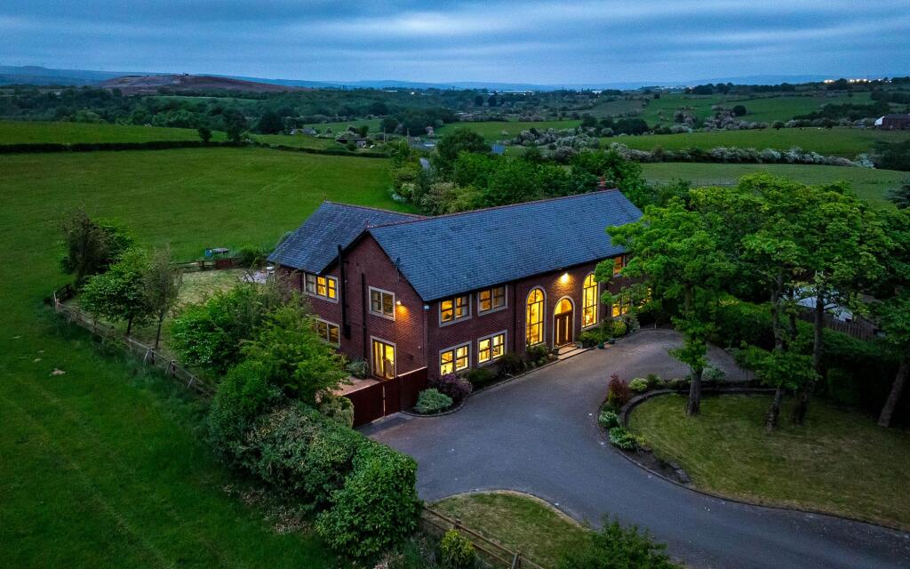 5 bedroom detached house for sale in Castlebrook House, Unsworth, Bury ...