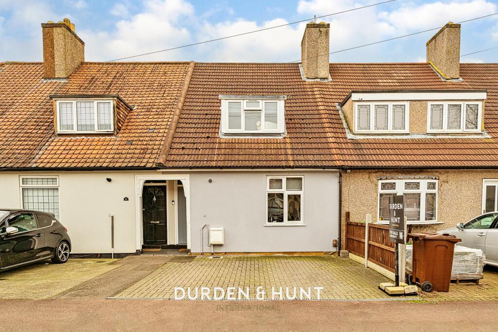 3 bedroom terraced house for sale in Waldegrave Road, Dagenham, RM8