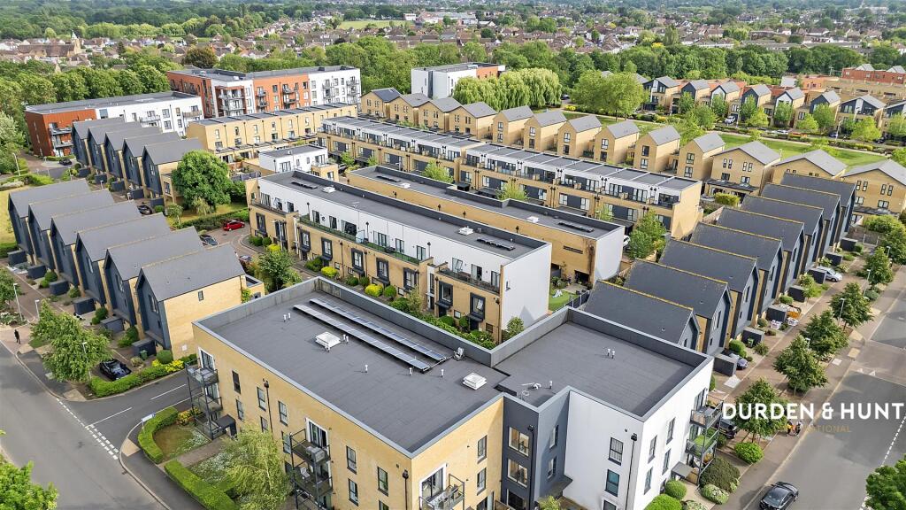 3 bedroom apartment for sale in Charlock Close, Harold Wood, RM3