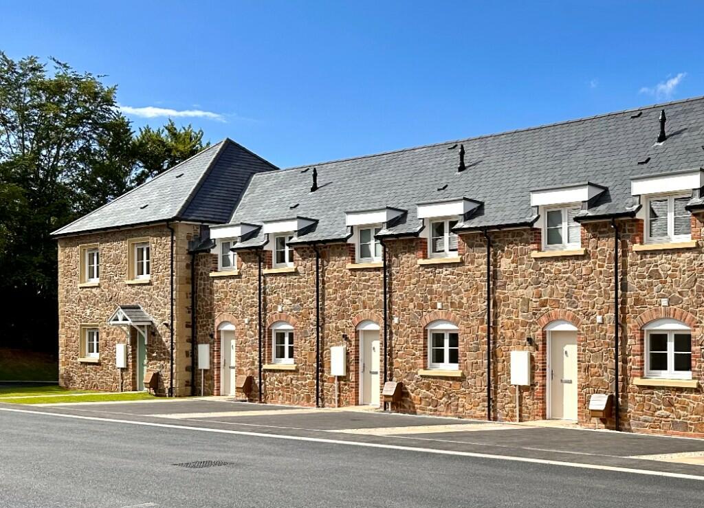 3 bedroom terraced house for sale in Periton Mead, Minehead, Somerset, TA24