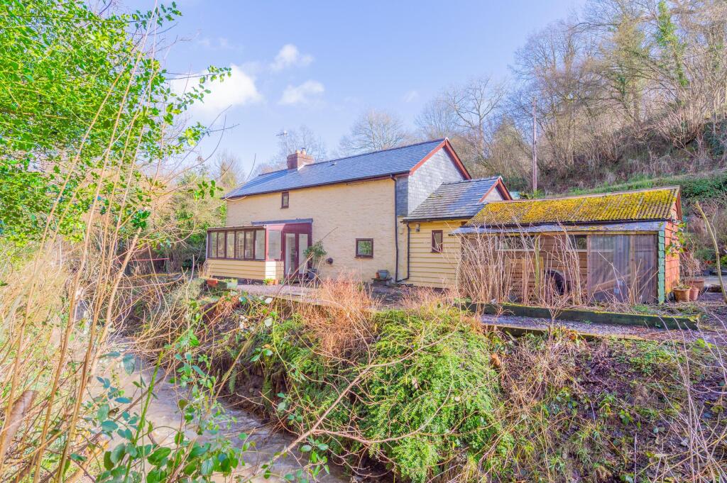 3 bedroom cottage for sale in Malt House Cottage, Llandyssil ...