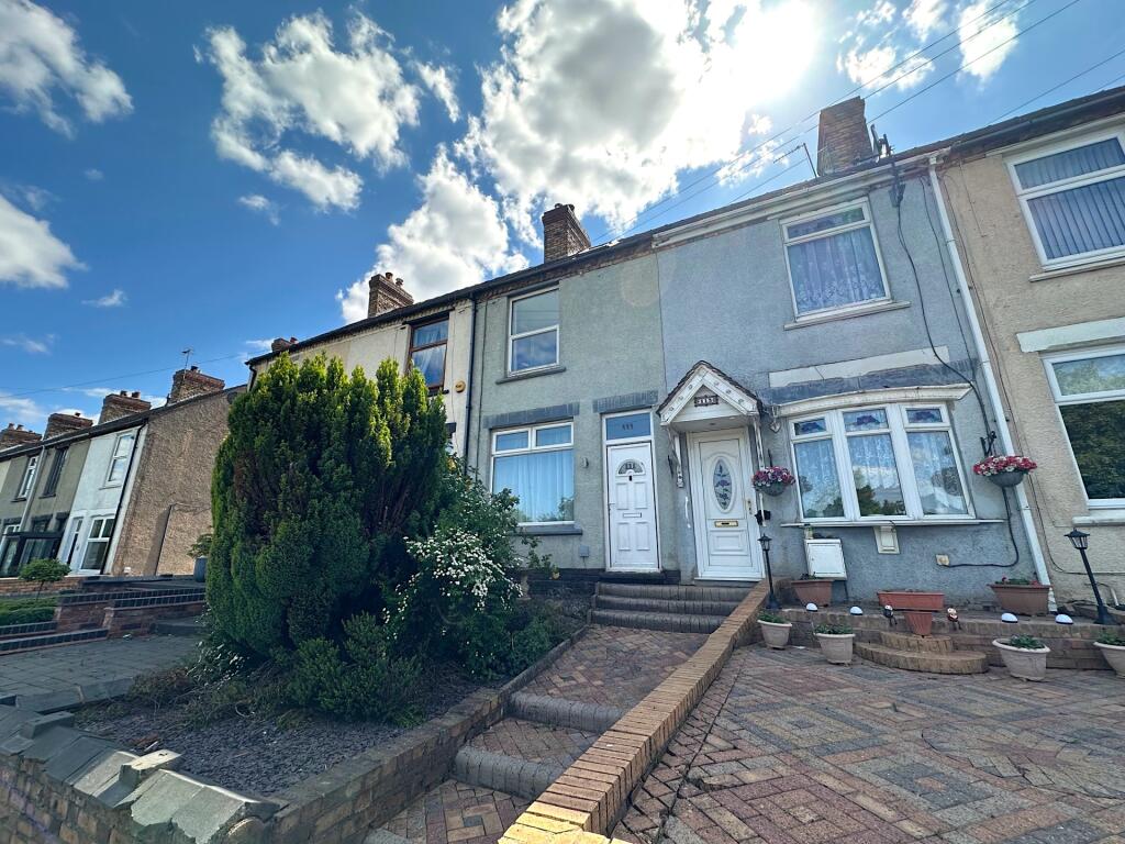 4 bedroom terraced house for sale in Rawnsley Road, Hednesford, Cannock ...