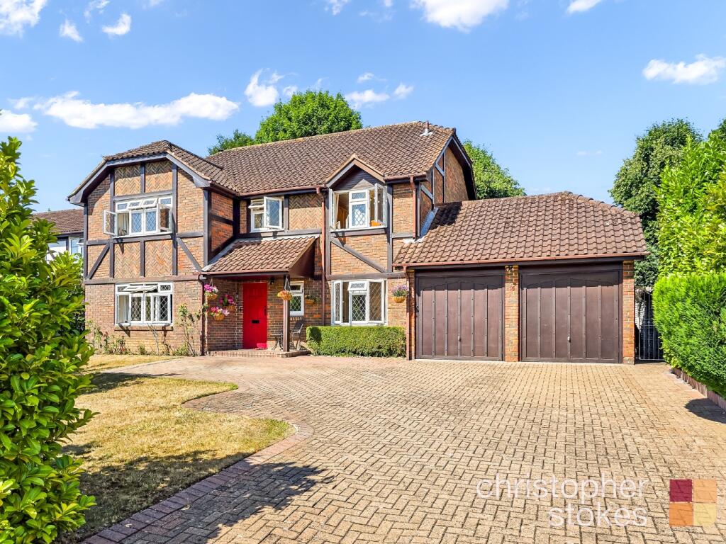 5 bedroom detached house for sale in Glenwood, Broxbourne ...
