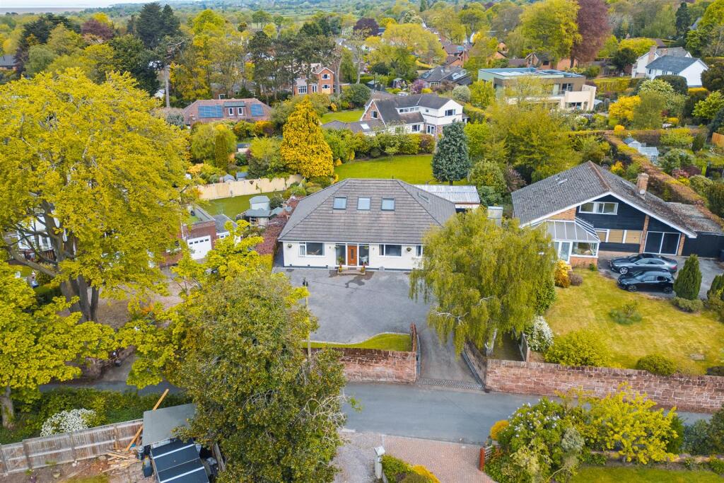 5 bedroom detached house for sale in Buggen Lane, Neston, Cheshire, CH64