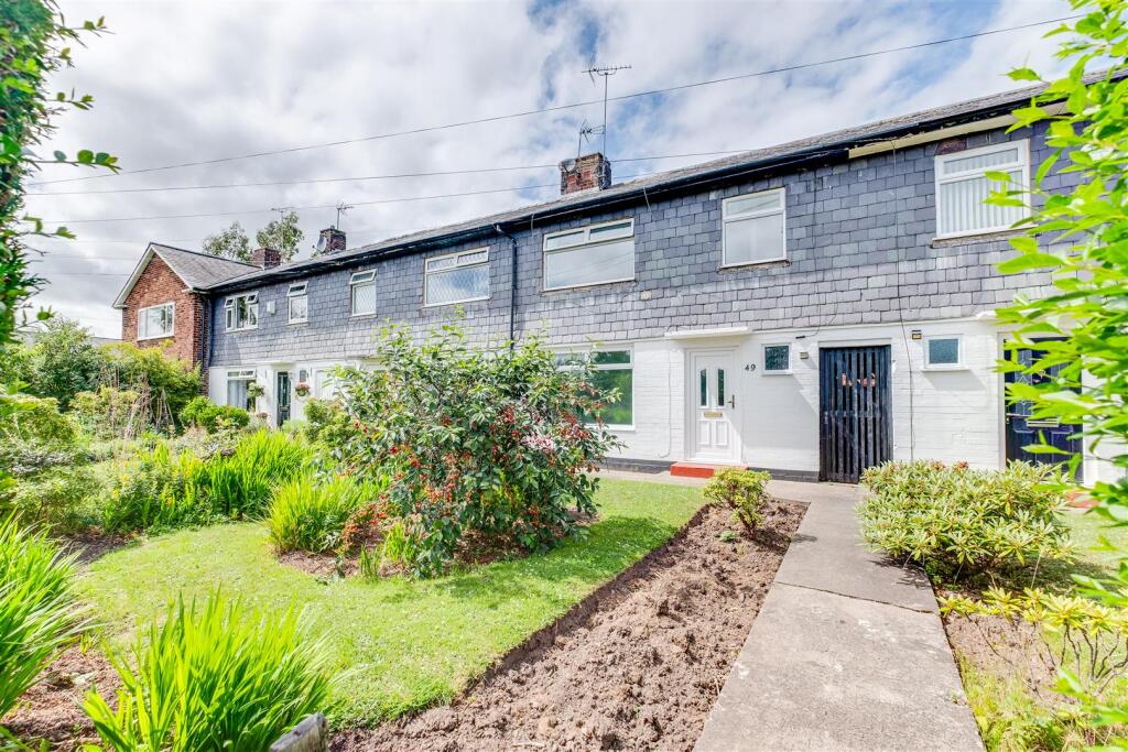 3 bedroom terraced house for sale in Raby Park Road, Neston, Cheshire, CH64