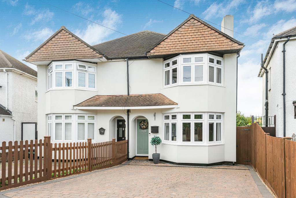 3 Bedroom Semi Detached House For Sale In Georges Close St Pauls Cray