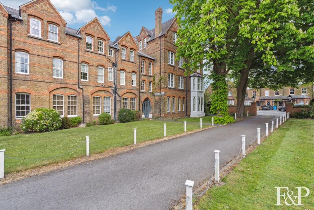 1 bedroom apartment for sale in Alma Road, Windsor, SL4