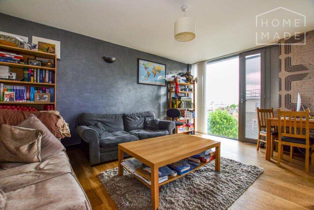 1 bedroom flat for rent in Southstand Apartments, Arsenal, N5