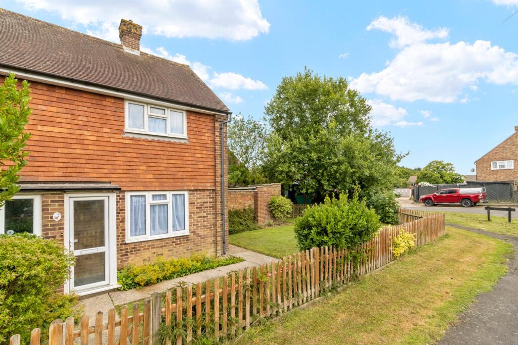 2 bedroom semi-detached house for sale in Highfield Road, Horam ...