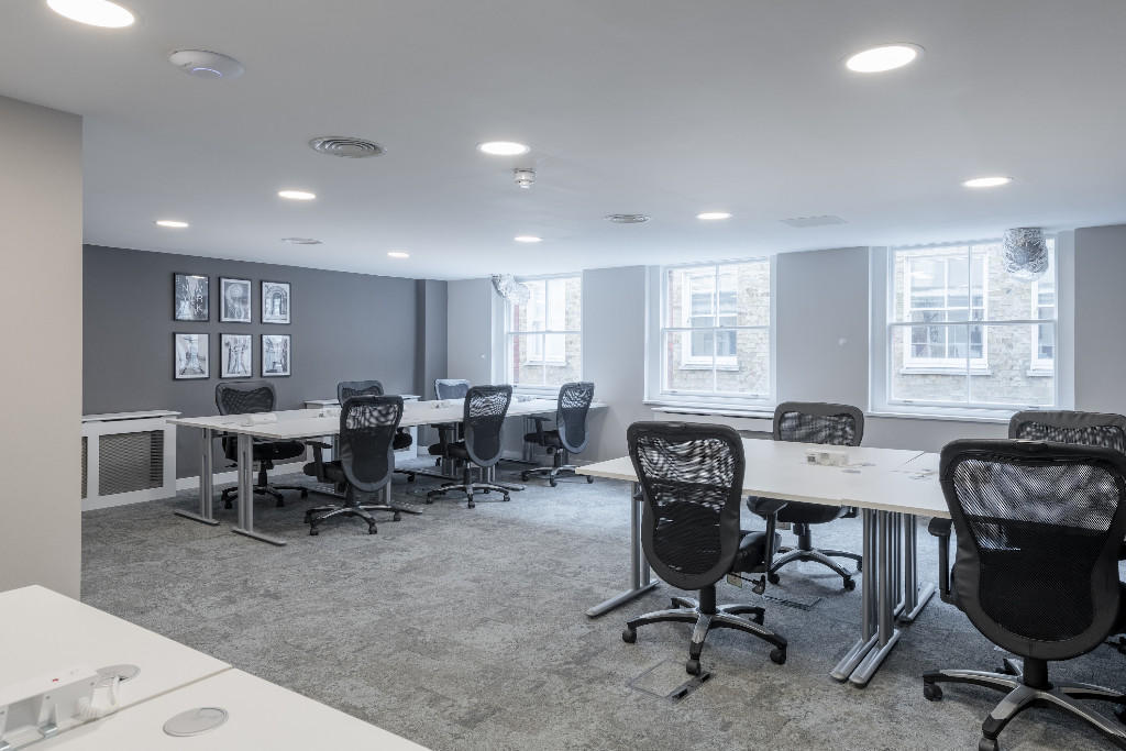 Serviced office to lease in 73 Watling Street, London, EC4M