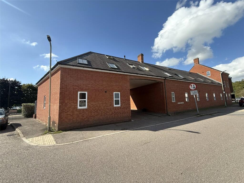 2 bedroom apartment for rent in Station Approach, Crediton, Devon, EX17