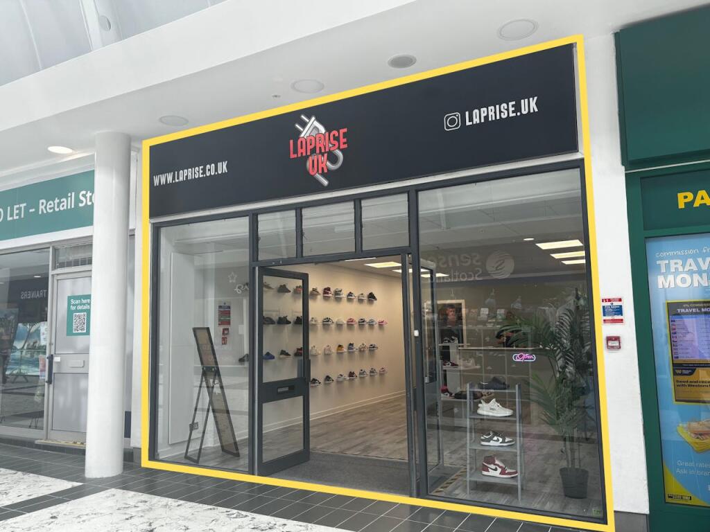 Retail property shopping centre to lease in Unit 68, Clyde Shopping ...