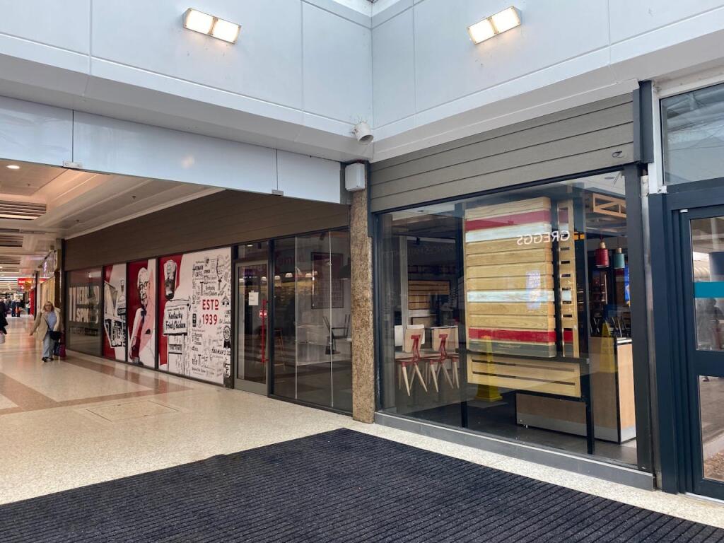 Retail property shopping centre to lease in Unit 2-4, Princes Mall ...