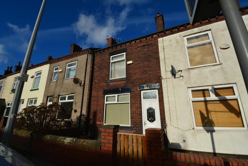 3 bedroom property for sale in Manchester Road West, Little Hulton, M38