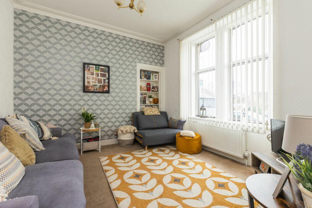 1 bedroom flat for sale in 90 Eldindean Road, Bonnyrigg, EH19 2HP, EH19