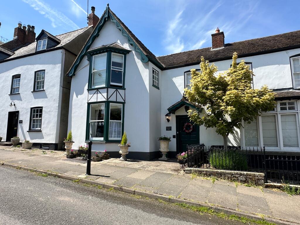 5 bedroom terraced house for sale in The Gables House, High Street ...