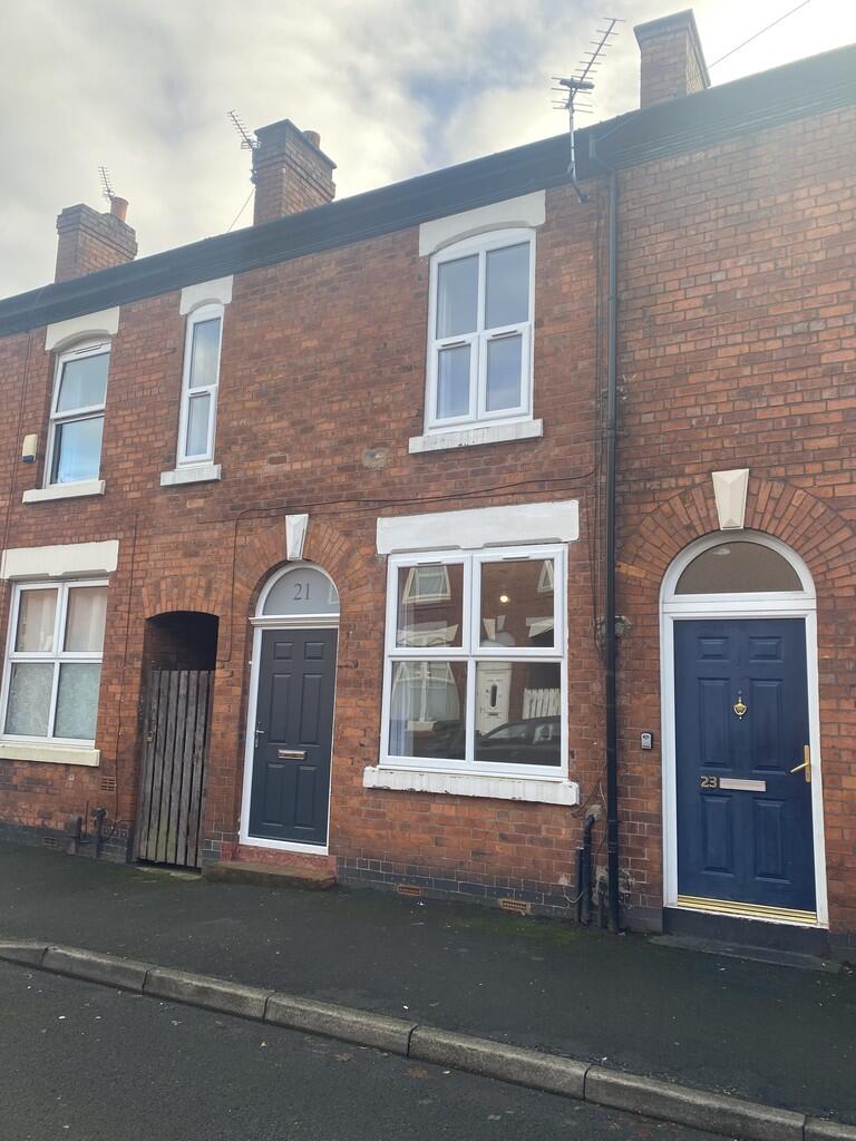 3 bedroom terraced house for rent in Stopford Street, Edgeley, SK3