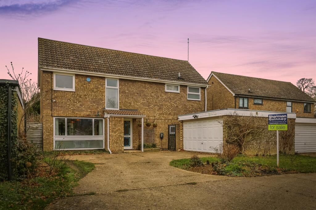 5 bedroom detached house for sale in Church End, Hilton, HUNTINGDON, PE28