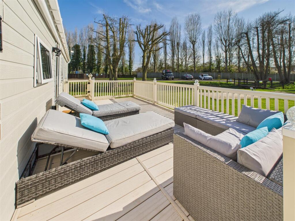 3 bedroom park home for sale in Clacton Road, Weeley, Clacton-On-Sea, CO16