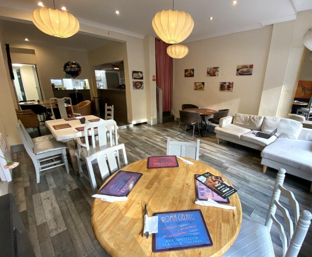 Restaurant to lease in Whitchurch Road, Cardiff(City), CF14