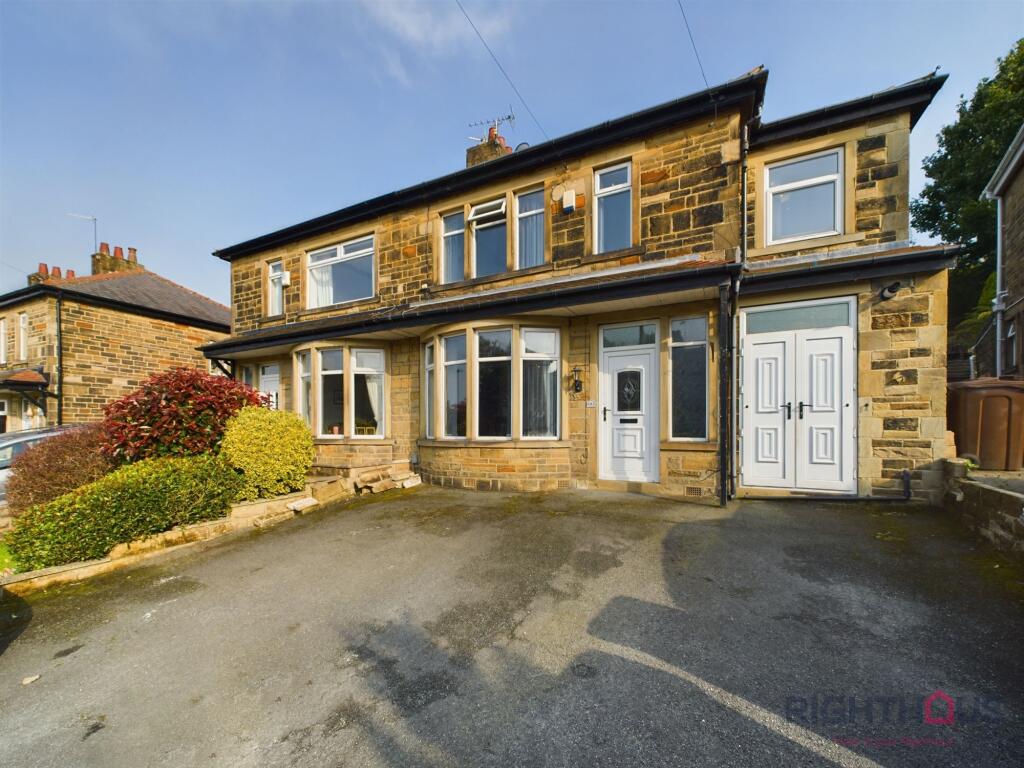 4 bedroom semi-detached house for sale in Ashtree Grove, Bradford, BD7