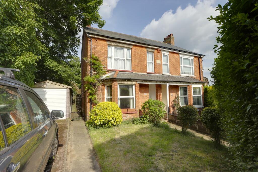 3 Bedroom Semi Detached House For Sale In Kings Road Aldershot