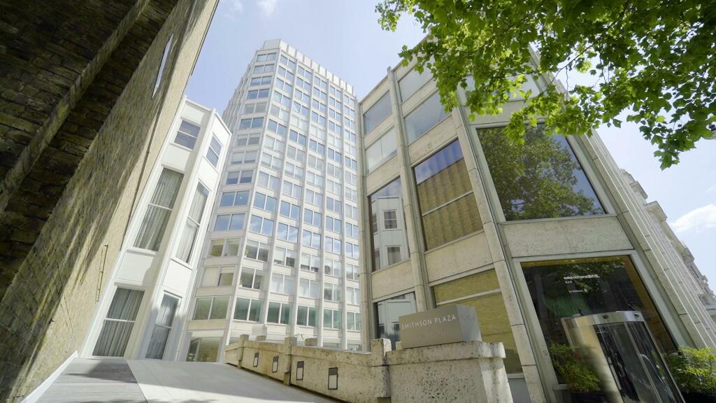 Office to lease in Smithson Plaza 25-27 St James's Street St James's ...