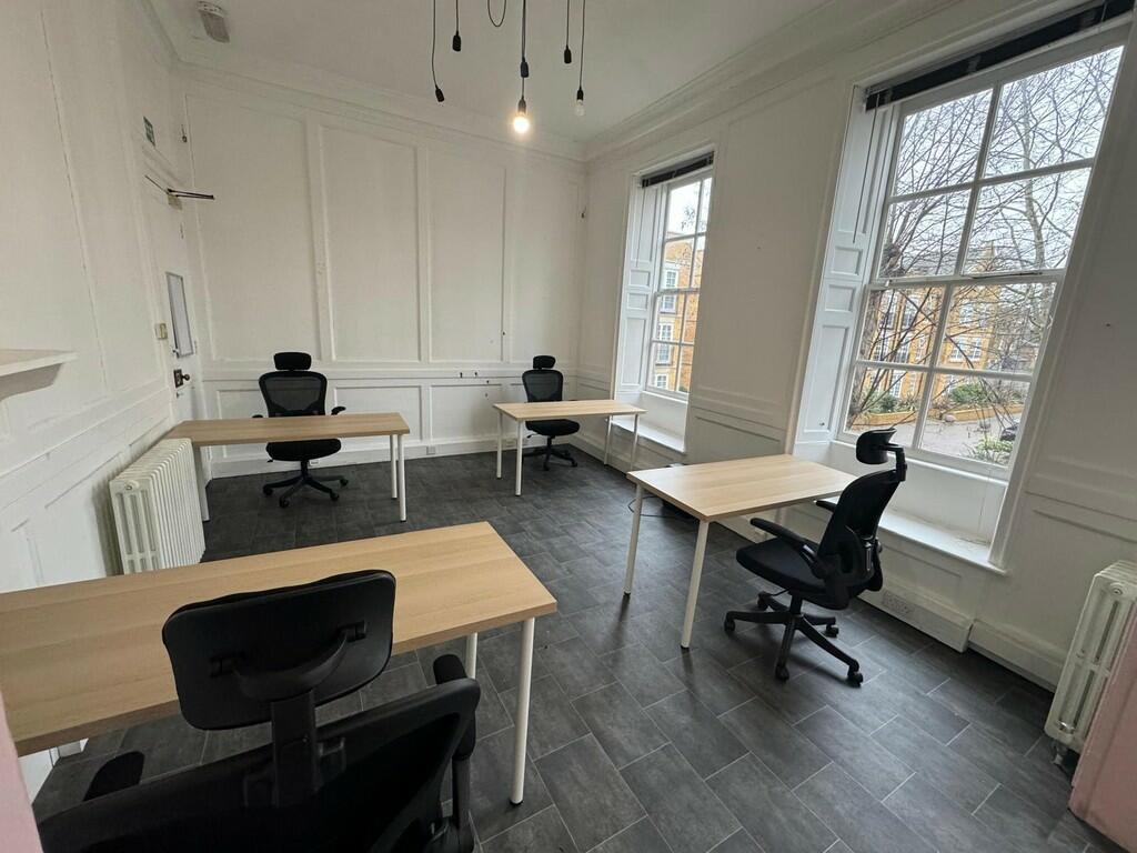 Office to lease in Van Gogh House, 158-160 Twickenham Road, TW7