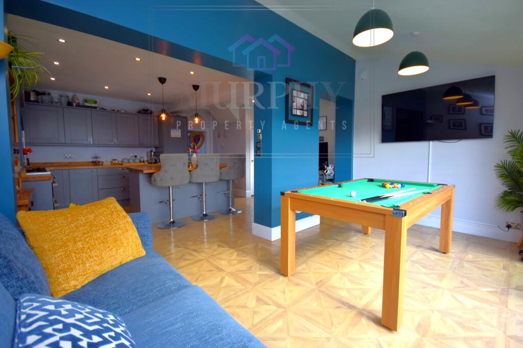 3 bedroom semi-detached house for sale in Alden Crescent, Pontefract ...