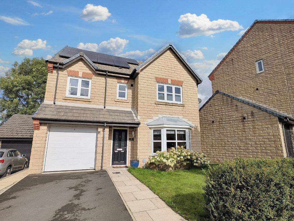 4 bedroom detached house for sale in Elizabeth Court, Clitheroe, BB7 ...