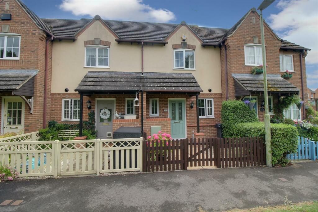 2 Bedroom Terraced House For Sale In Darleydale Close Hardwicke