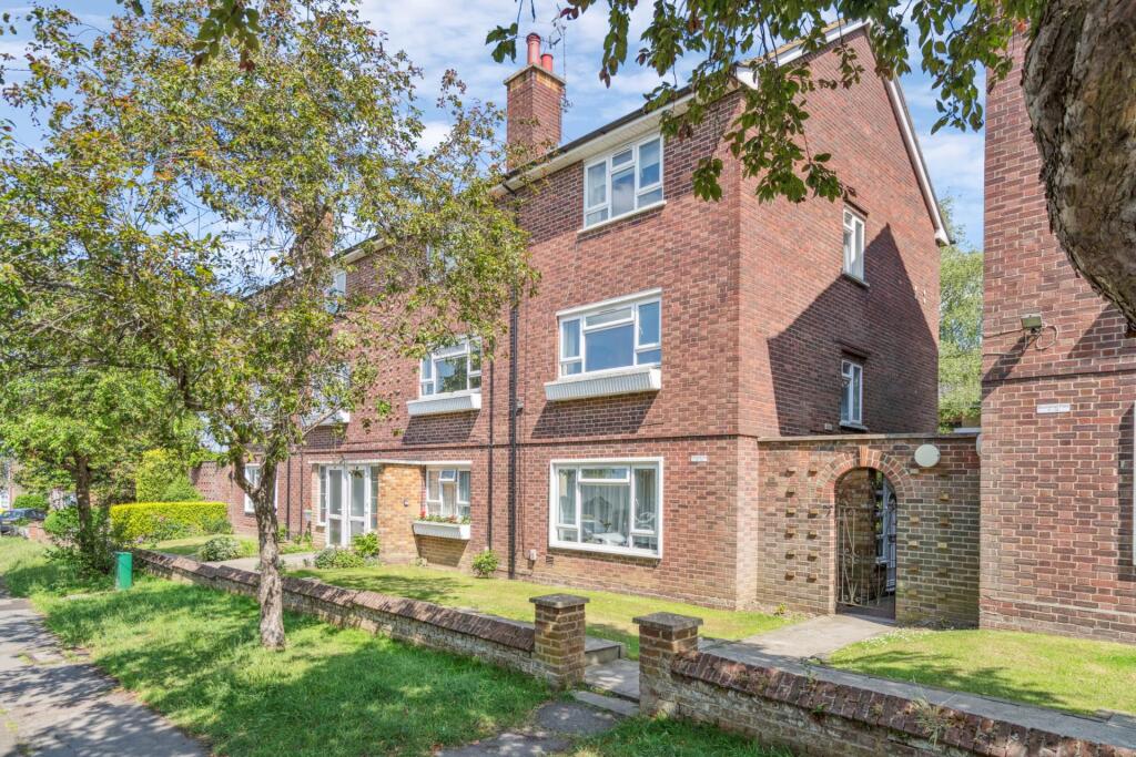 2 bedroom maisonette for sale in Bournehall, Bournehall Road, Bushey ...