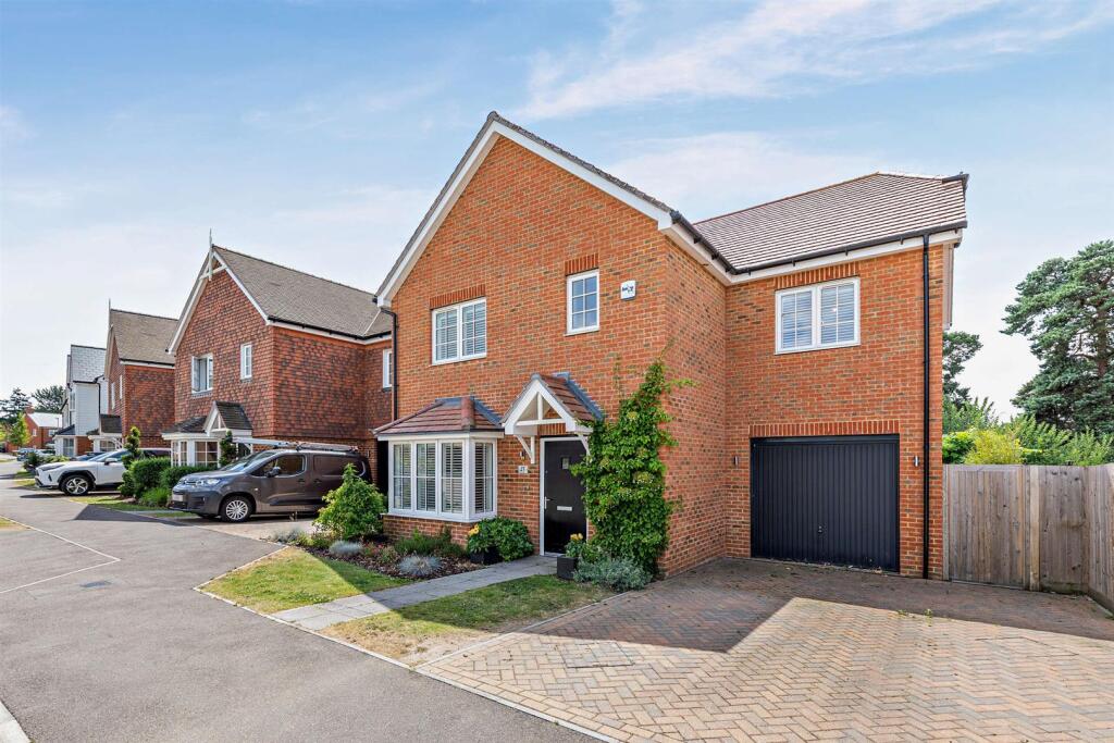 4 bedroom detached house for sale in Barty Way, Thurnham, Maidstone, ME14