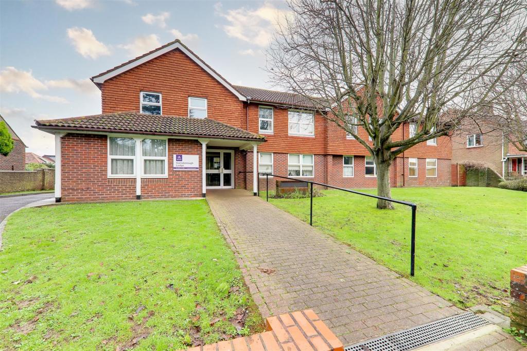 1 bedroom retirement property for sale in South Farm Road, Worthing, BN14