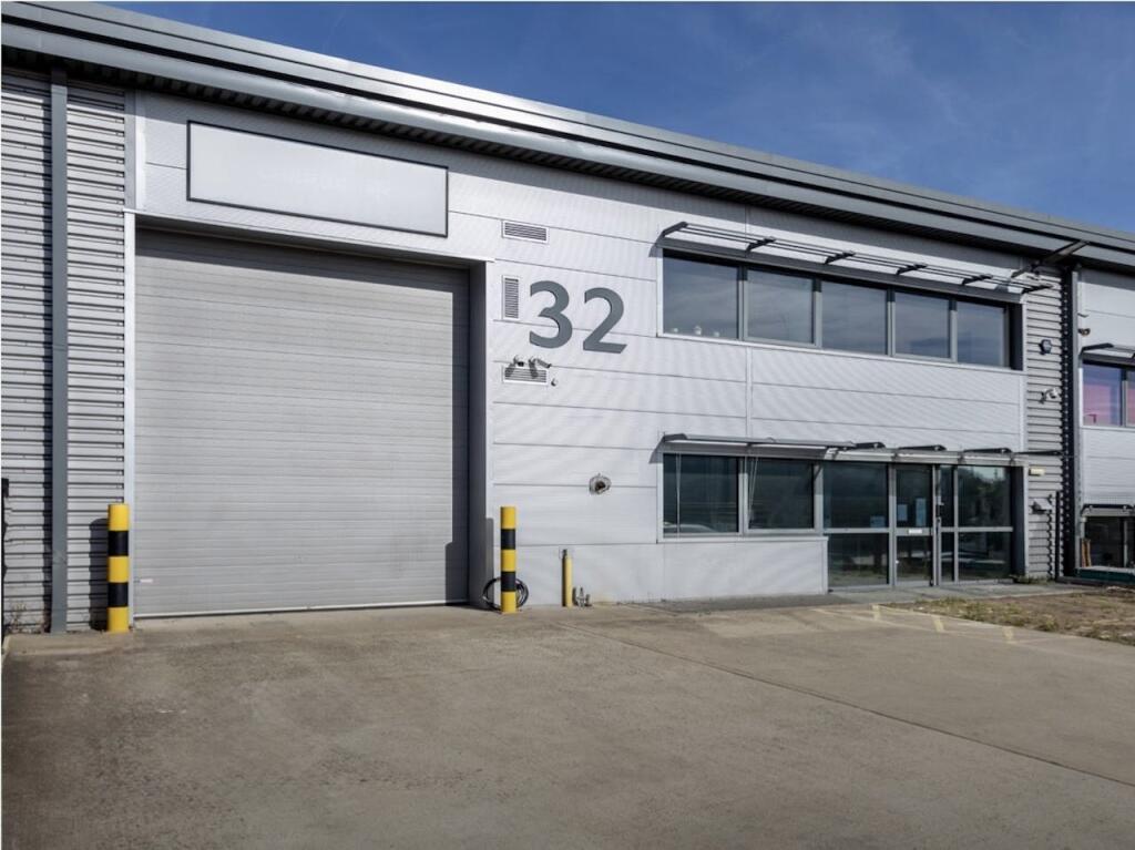 Light industrial facility to lease in Unit 32 Telford Way, SEGRO Park ...