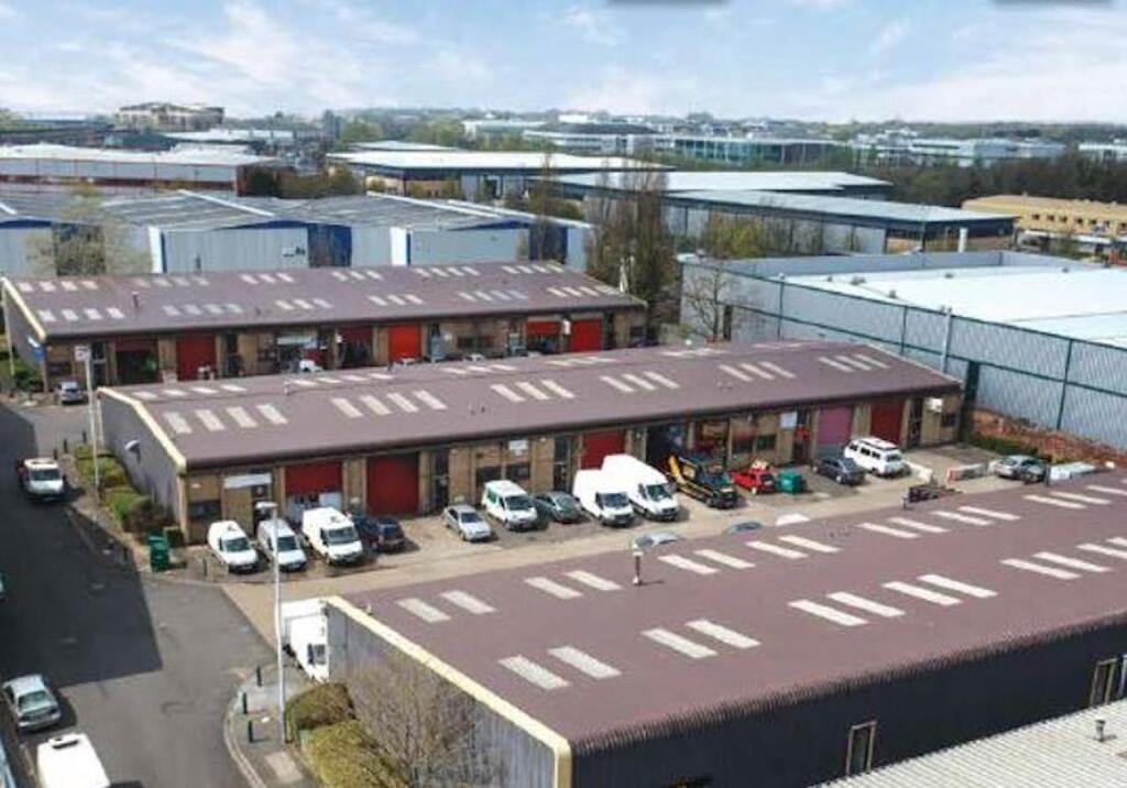 Distribution warehouse to lease in Unit 8, Abenglen Industrial Estate ...