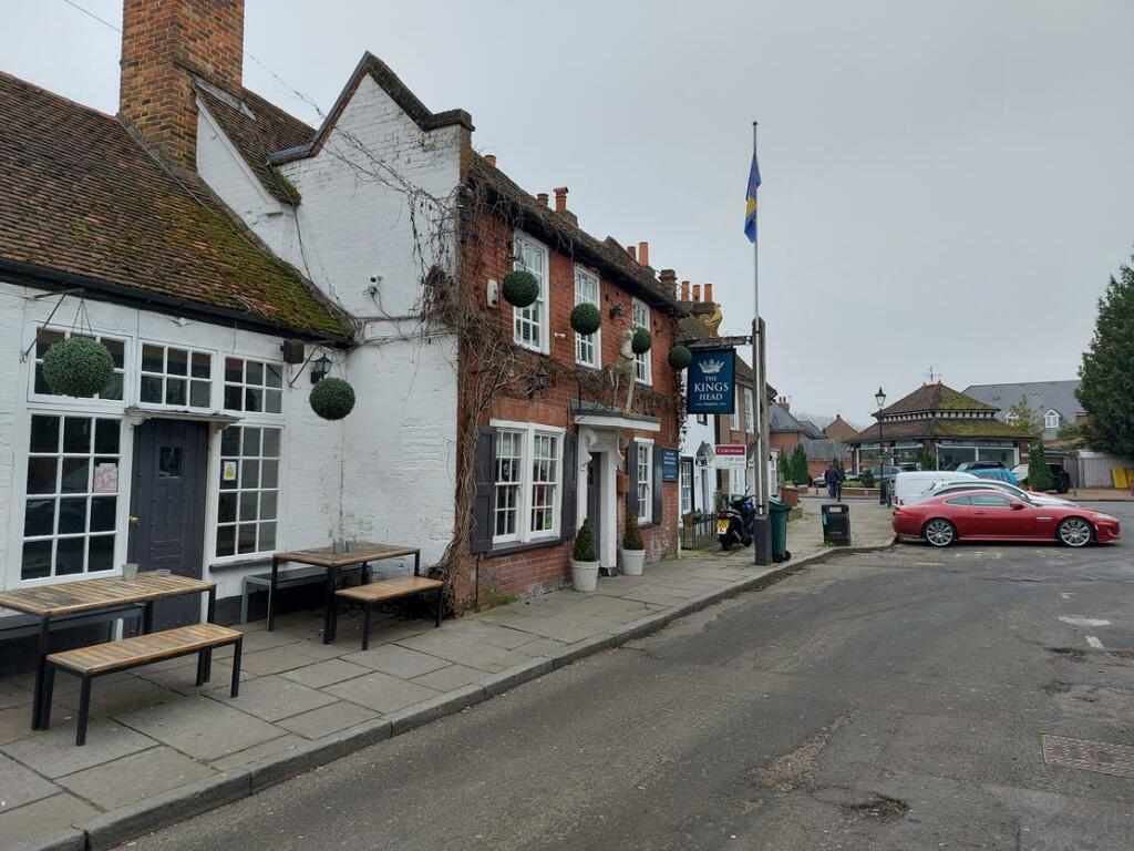 Pub for sale in The King's Head, Church Square, Shepperton, TW17 9JY, TW17