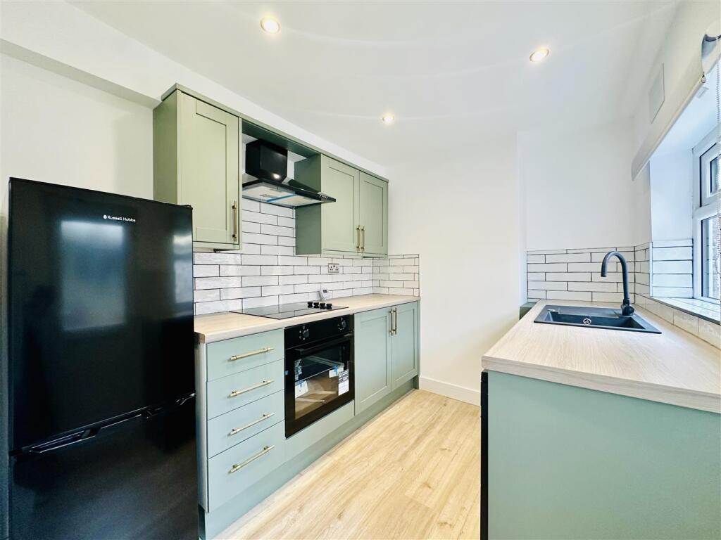 3 bedroom terraced house for rent in Field Lane, Belper, DE56